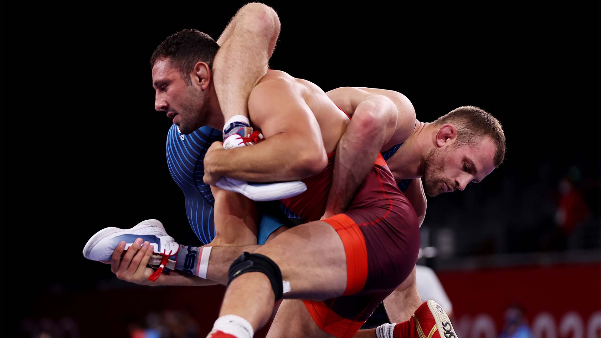 After two big wins, David Taylor advances to freestyle semis | NBC Olympics
