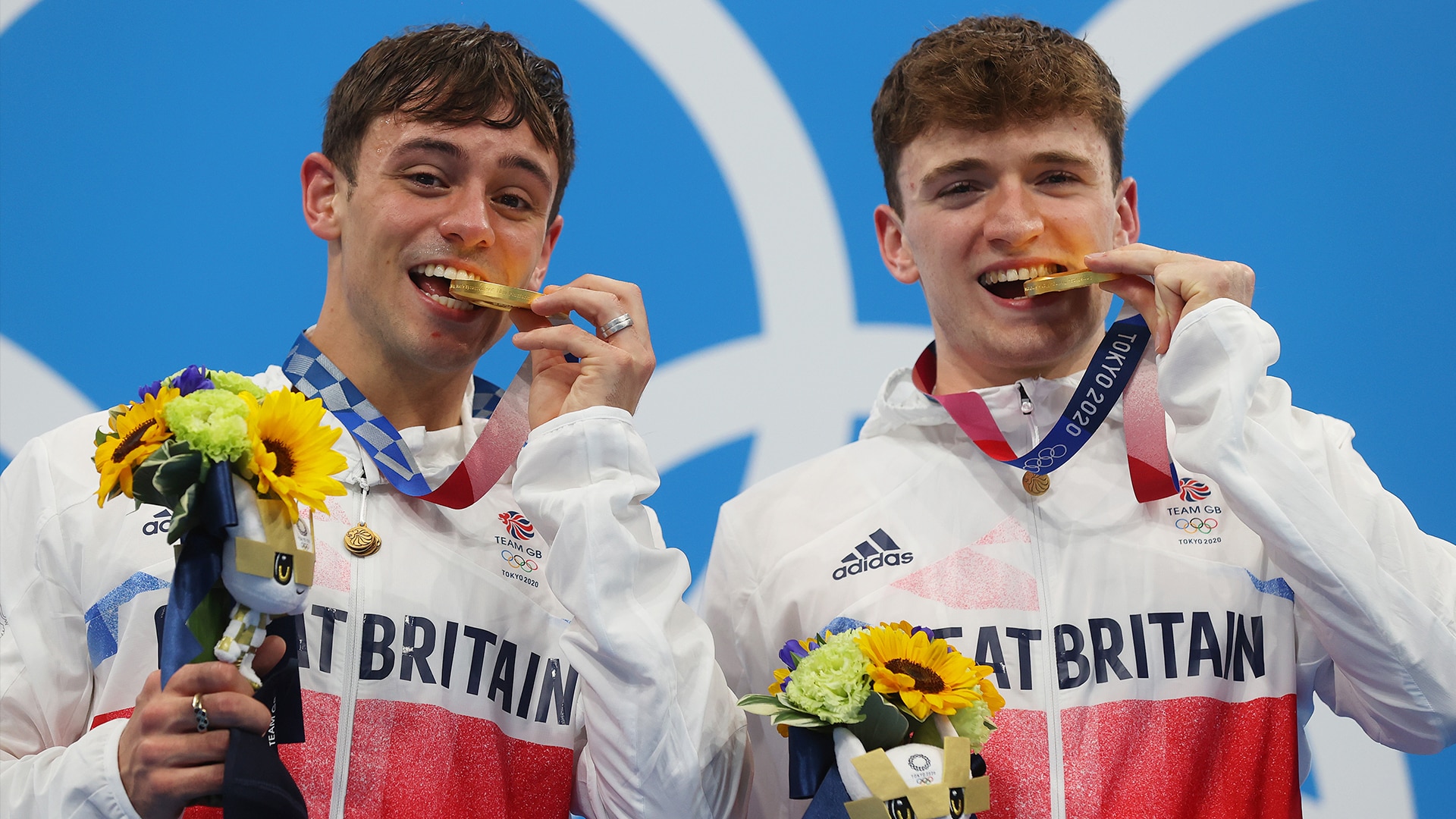 Tokyo: Tom Daley accepts first Olympic gold with Matty Lee | NBC Olympics
