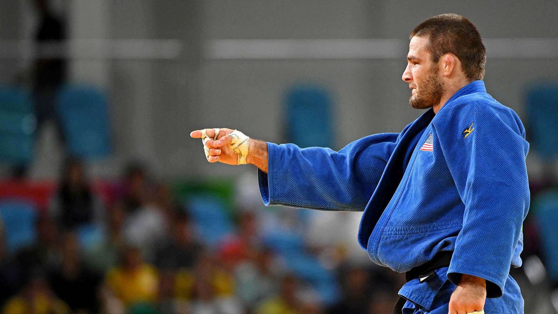 Rio 2016: Travis Stevens clinches medal with submission | NBC Olympics