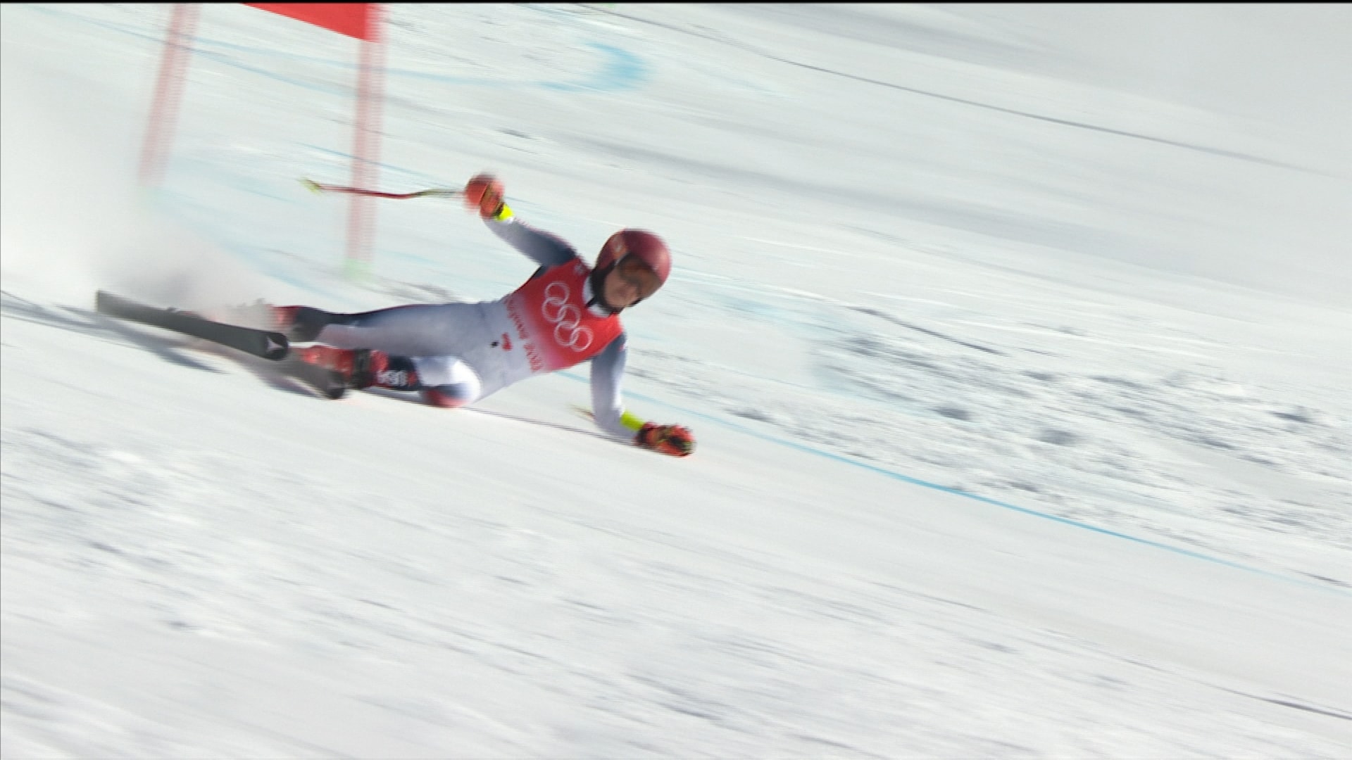 Mikaela Shiffrin crashes out of women's giant slalom | NBC Olympics