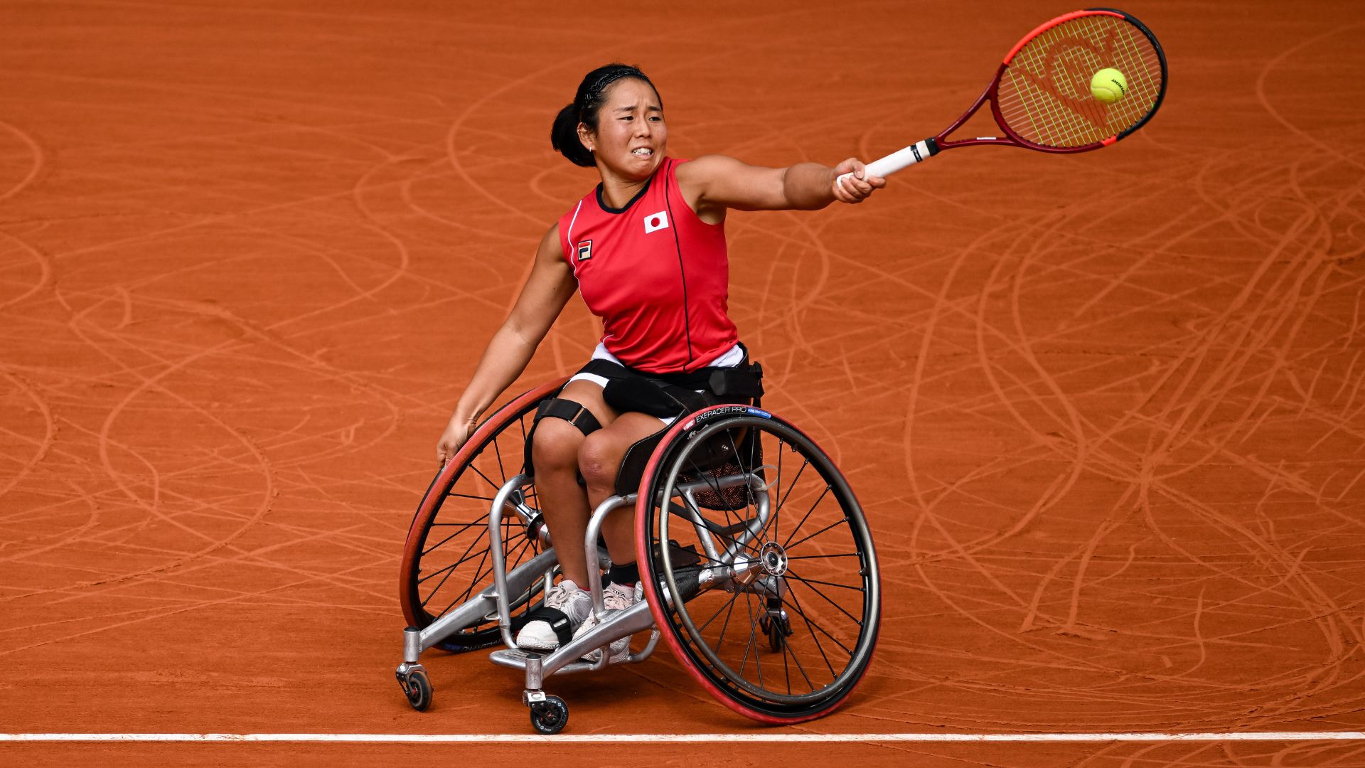 Japan's Kamiji Yui upsets Diede de Groot for WC tennis gold | NBC Olympics