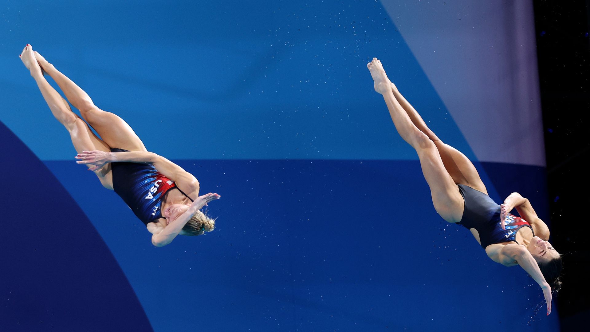 U.S. divers Sarah Bacon, Kassidy Cook win silver in synchro | NBC Olympics