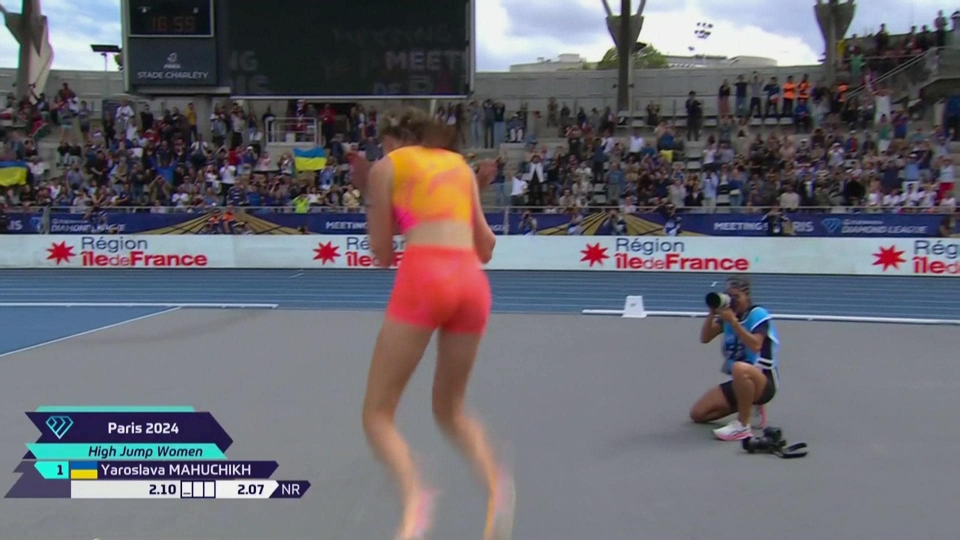Ukrainian high jumper Mahuchikh 'jumps for the people' | NBC Olympics