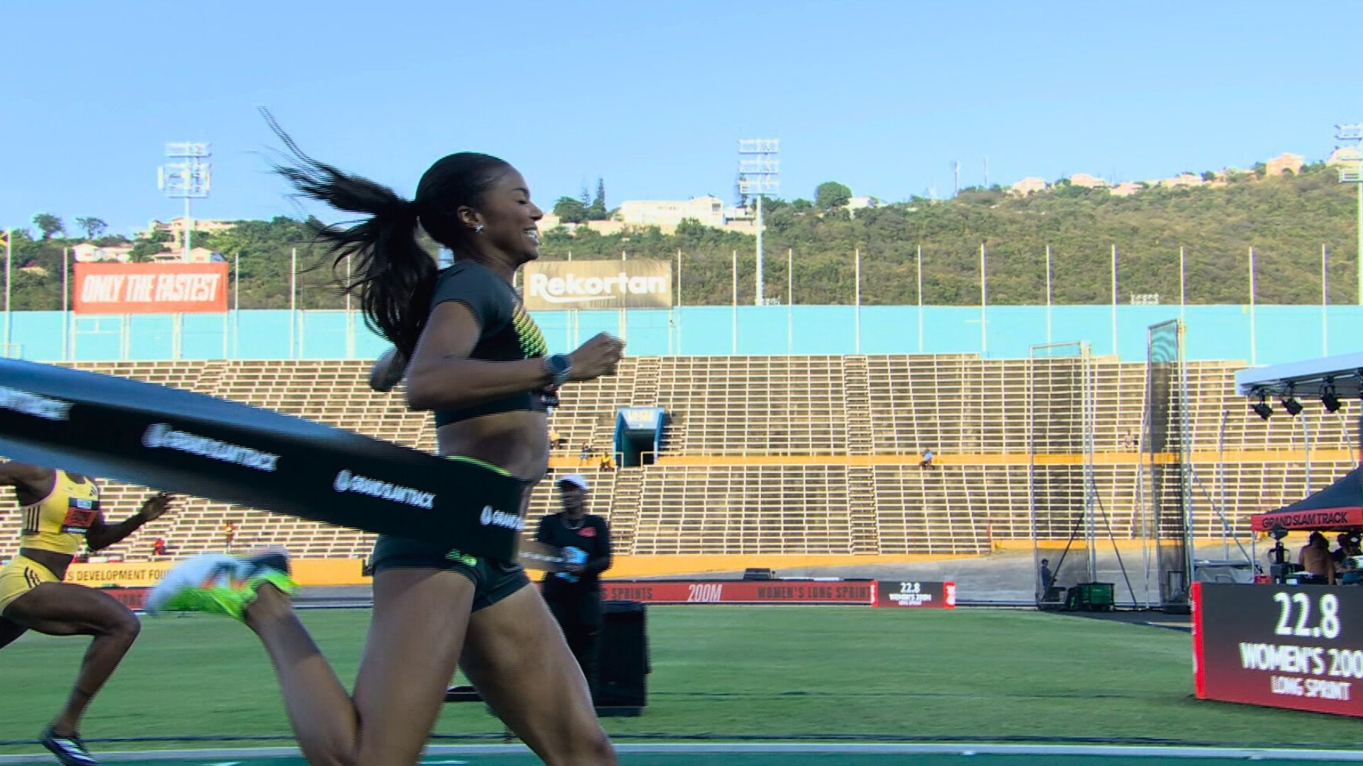 Gabby Thomas storms to 200m victory at first Grand Slam race | NBC Olympics