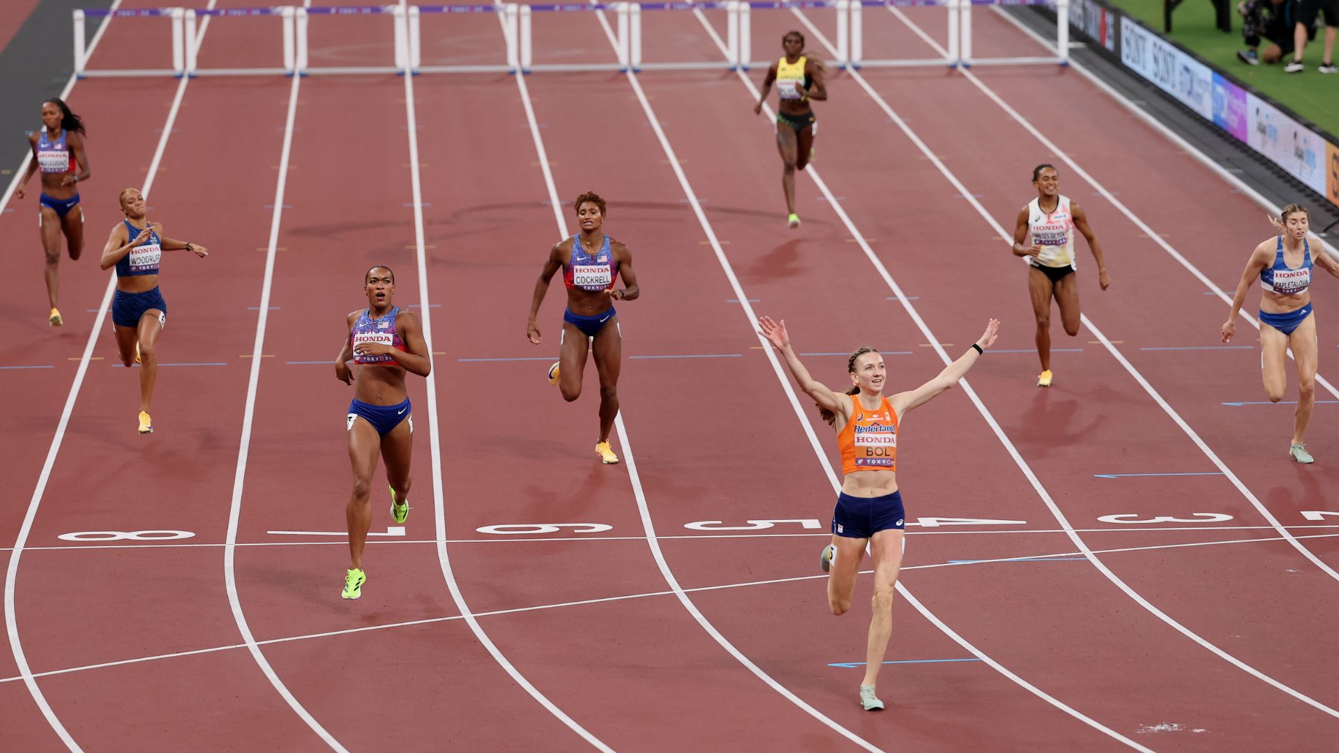 Jones, Muhammad, Cockrell break down 400m hurdle world final | NBC Olympics