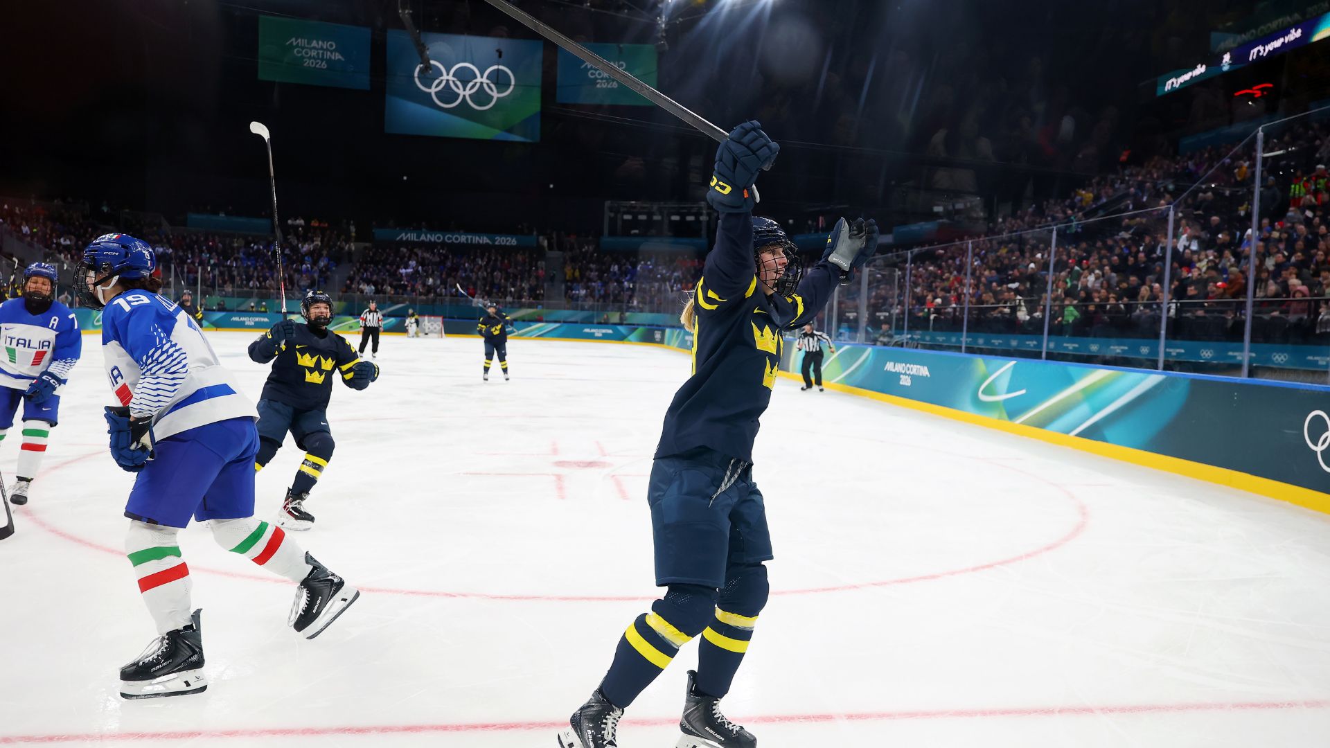 Sweden delivers dominant attack against Italy | NBC Olympics