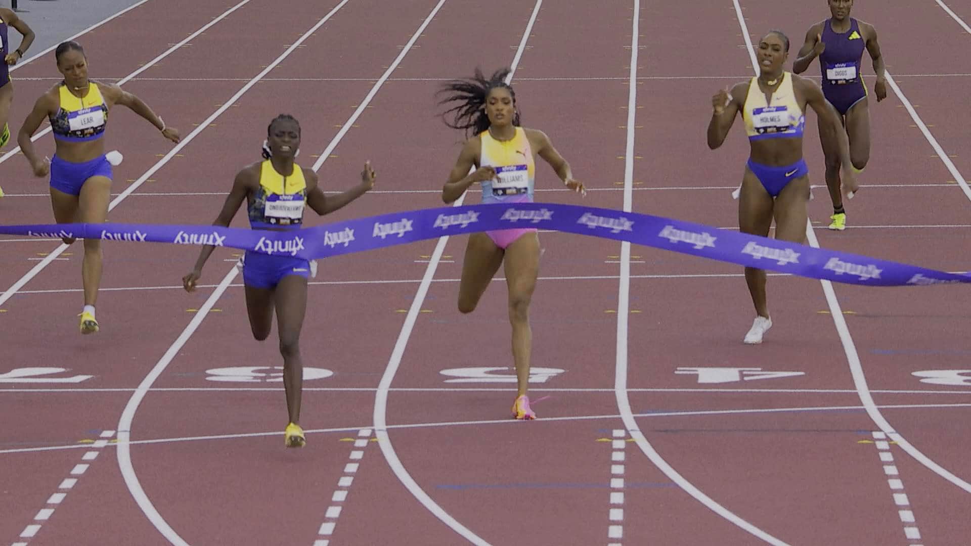 Onojuvwevwo wins women's 400m in pro debut | NBC Olympics