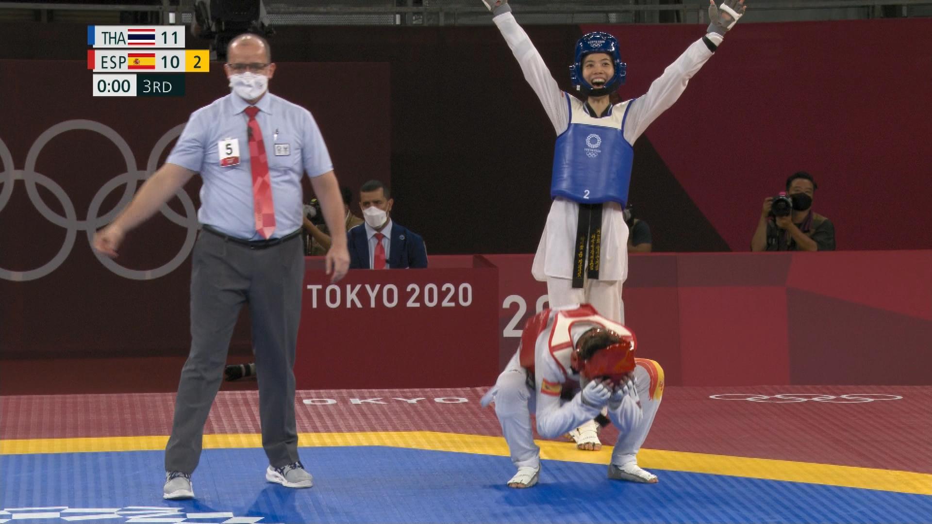 Thailand's Panipak Wongpattanakit wins taekwondo gold | NBC Olympics