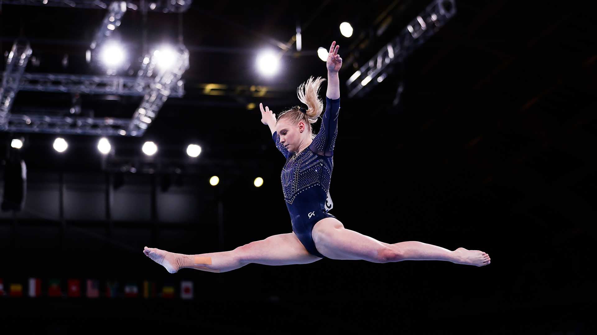 Jade Carey closes out all-around final on floor | NBC Olympics